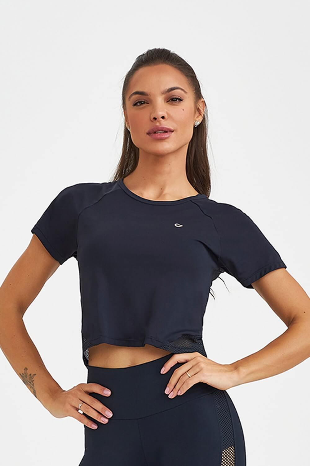 Cropped Raglan HT Detalhe em Spot Preto